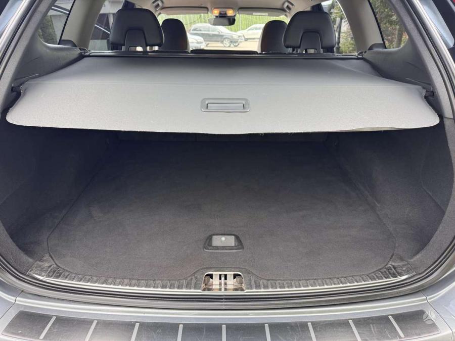 Pelēks Volvo XC60 2015 Šauļi, ar dzinēja tilpumu 1.97 L un nobraukumu 299 tūkst. km par 9150 €, foto 23 vietnē AUTOMOTO.COM.LV