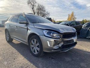 Grey Volvo XC60 2015 in Radviliskis, with an engine capacity of 2.40 L and mileage of 165 thousand km for 9150 €, photo 3 on AUTOMOTO.COM.LV