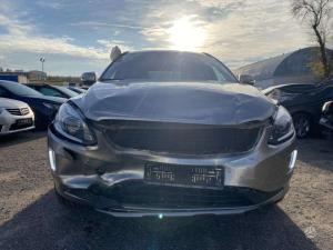 Grey Volvo XC60 2015 in Radviliskis, with an engine capacity of 2.40 L and mileage of 165 thousand km for 9150 €, photo 6 on AUTOMOTO.COM.LV