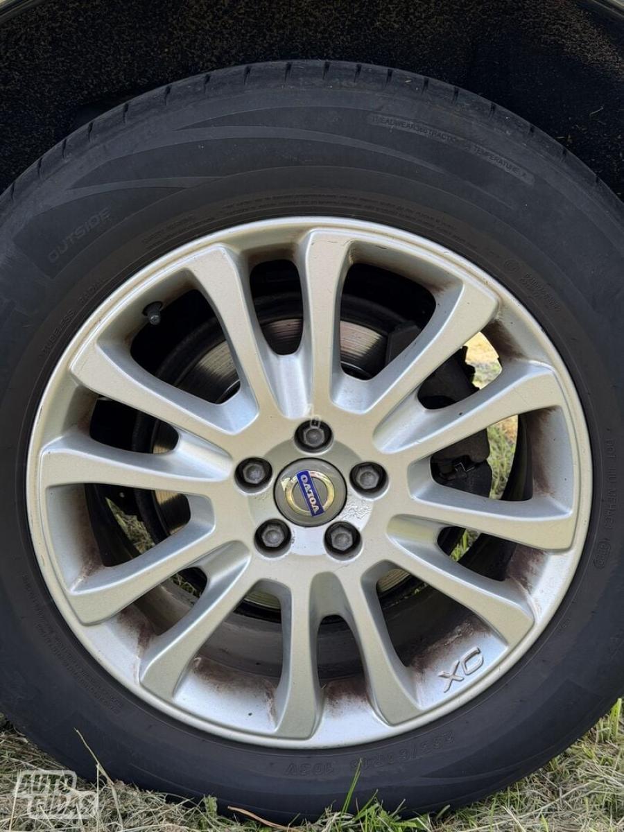 Pelēks Volvo XC60 2015 Klaipėda, ar dzinēja tilpumu 2.00 L un nobraukumu 230 tūkst. km par 9400 €, foto 11 vietnē AUTOMOTO.COM.LV