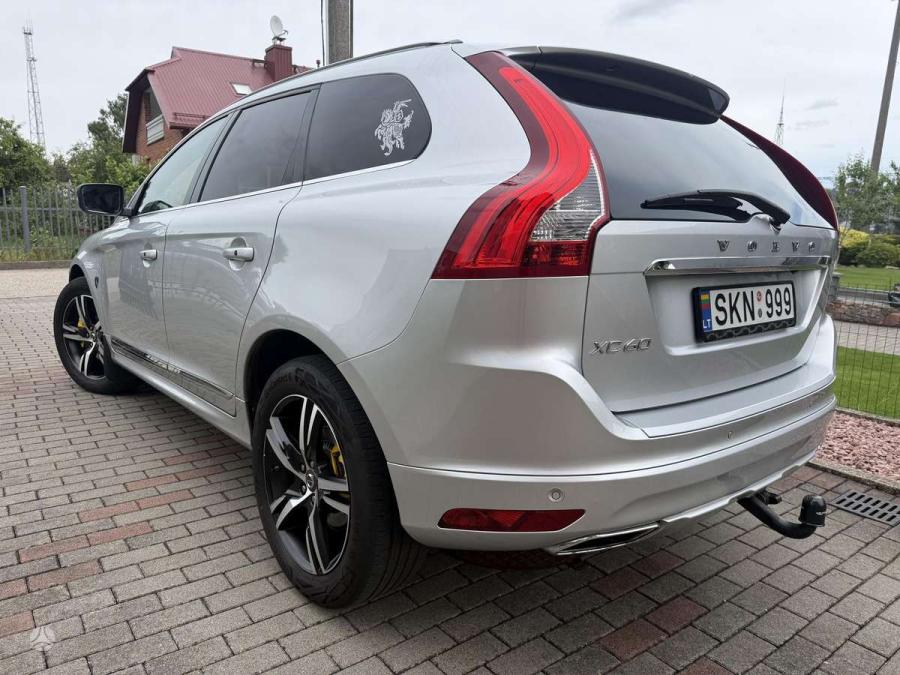 Pelēks Volvo XC60 2015 Kėdainiai, ar dzinēja tilpumu 2.40 L un nobraukumu 215 tūkst. km par 15399 €, foto 3 vietnē AUTOMOTO.COM.LV
