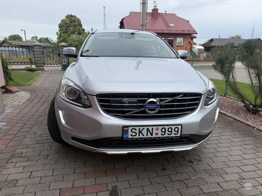 Pelēks Volvo XC60 2015 Kėdainiai, ar dzinēja tilpumu 2.40 L un nobraukumu 215 tūkst. km par 15399 €, foto 5 vietnē AUTOMOTO.COM.LV