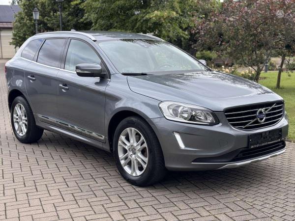 Grey Volvo XC60 2015 in Siauliai, with an engine capacity of 1.97 L and mileage of 299 thousand km for 9150 €, photo 4 on AUTOMOTO.COM.LV
