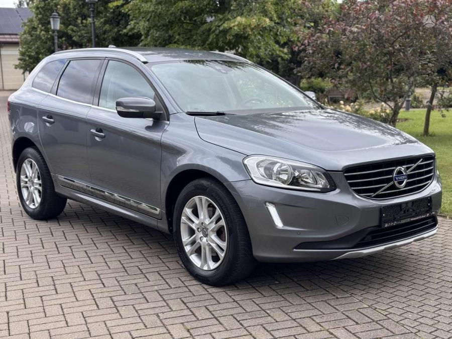 Grey Volvo XC60 2015 in Siauliai, with an engine capacity of 1.97 L and mileage of 299 thousand km for 9150 €, photo 5 on AUTOMOTO.COM.LV