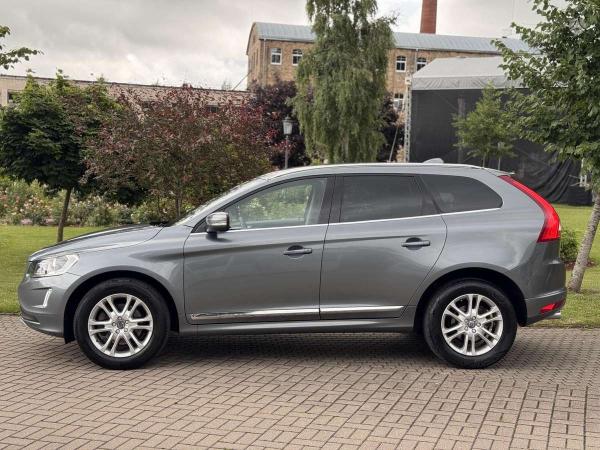 Grey Volvo XC60 2015 in Siauliai, with an engine capacity of 1.97 L and mileage of 299 thousand km for 9150 €, photo 10 on AUTOMOTO.COM.LV