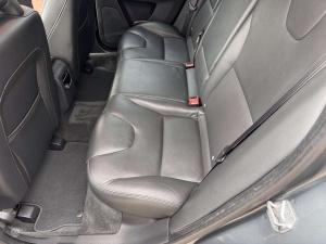 Grey Volvo XC60 2015 in Siauliai, with an engine capacity of 1.97 L and mileage of 299 thousand km for 9150 €, photo 19 on AUTOMOTO.COM.LV