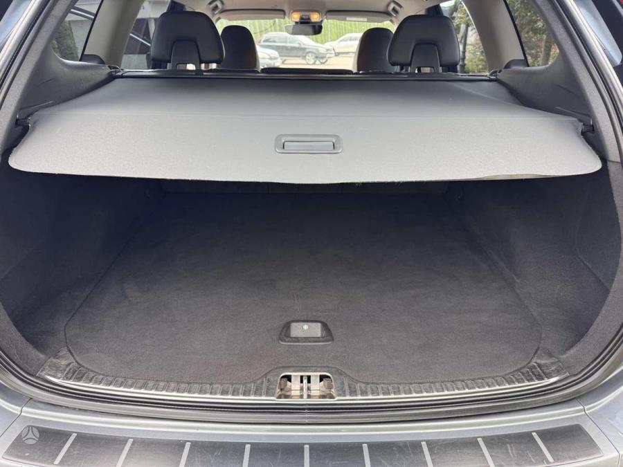 Grey Volvo XC60 2015 in Siauliai, with an engine capacity of 1.97 L and mileage of 299 thousand km for 9150 €, photo 26 on AUTOMOTO.COM.LV