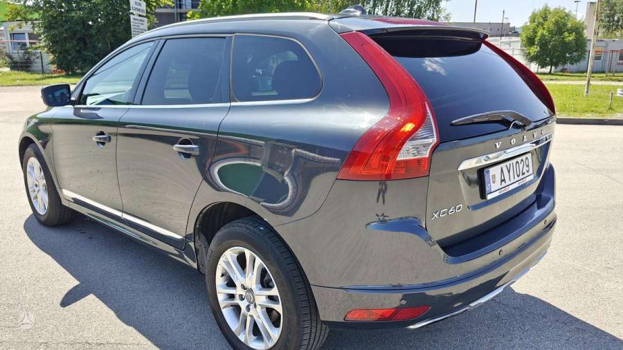 Pelēks Volvo XC60 2015 Kauņa, ar dzinēja tilpumu 1.97 L un nobraukumu 155 tūkst. km par 11950 €, foto 4 vietnē AUTOMOTO.COM.LV