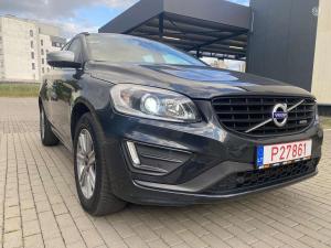 Grey Volvo XC60 2015 in Vilnius, with an engine capacity of 2.40 L and mileage of 194 thousand km for 14350 €, photo 3 on AUTOMOTO.COM.LV
