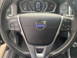 Grey Volvo XC60 2015 in Vilnius, with an engine capacity of 2.40 L and mileage of 194 thousand km for 14350 €, photo 15 on AUTOMOTO.COM.LV