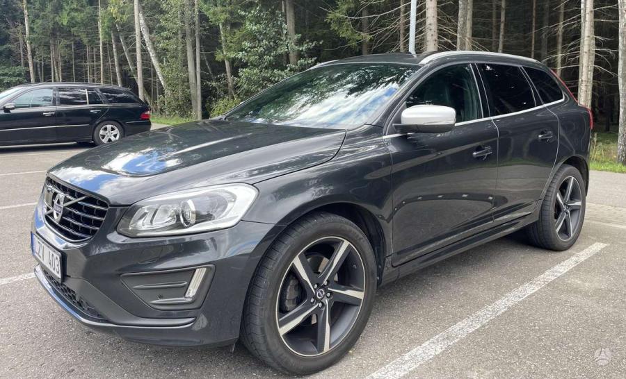 Pelēks Volvo XC60 2015 Klaipėda, ar dzinēja tilpumu 2.95 L un nobraukumu 203 tūkst. km par 14450 €, foto 1 vietnē AUTOMOTO.COM.LV