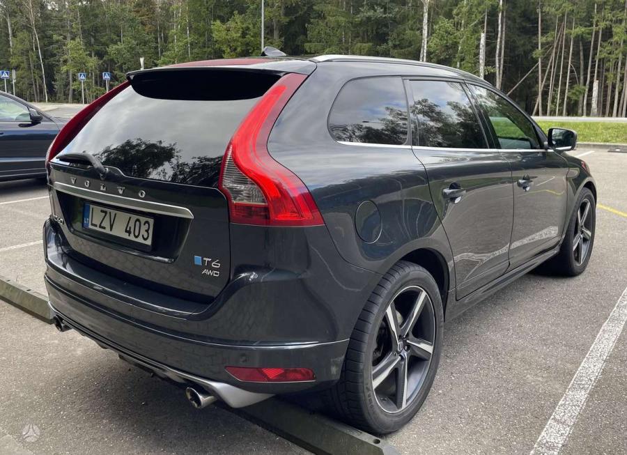 Pelēks Volvo XC60 2015 Klaipėda, ar dzinēja tilpumu 2.95 L un nobraukumu 203 tūkst. km par 14450 €, foto 8 vietnē AUTOMOTO.COM.LV