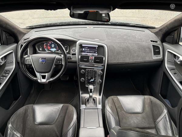 Grey Volvo XC60 2015 in Klaipeda, with an engine capacity of 2.95 L and mileage of 203 thousand km for 14450 €, photo 9 on AUTOMOTO.COM.LV