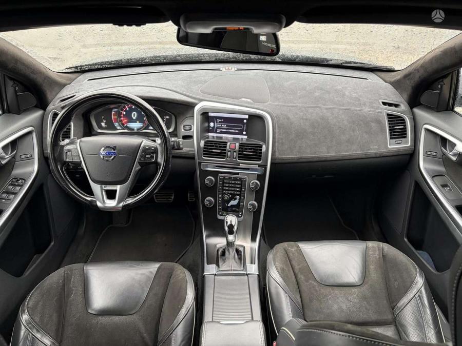 Pelēks Volvo XC60 2015 Klaipėda, ar dzinēja tilpumu 2.95 L un nobraukumu 203 tūkst. km par 14450 €, foto 10 vietnē AUTOMOTO.COM.LV