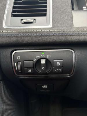 Pelēks Volvo XC60 2015 Klaipėda, ar dzinēja tilpumu 2.95 L un nobraukumu 203 tūkst. km par 14450 €, foto 13 vietnē AUTOMOTO.COM.LV