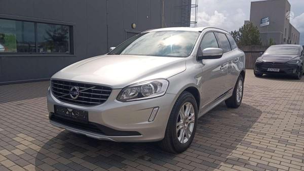 Grey Volvo XC60 2015 in Siauliai, with an engine capacity of 1.97 L and mileage of 208 thousand km for 11500 €, photo 5 on AUTOMOTO.COM.LV