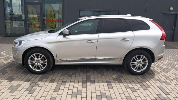 Grey Volvo XC60 2015 in Siauliai, with an engine capacity of 1.97 L and mileage of 208 thousand km for 11500 €, photo 9 on AUTOMOTO.COM.LV