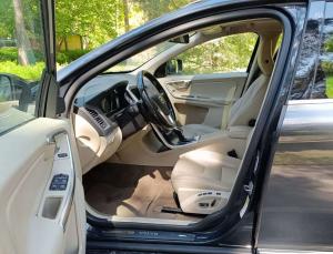 Pelēks Volvo XC60 2015 Kauņa, ar dzinēja tilpumu 1.97 L un nobraukumu 161 tūkst. km par 10900 €, foto 5 vietnē AUTOMOTO.COM.LV