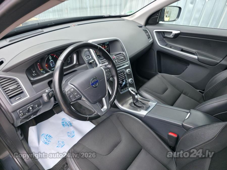 Серый Вольво ХС60 2015 в Таллин, объемом двигателя 2.40 л и пробегом 207 тыс. км за 15690 €, фото 12 на AUTOMOTO.COM.LV