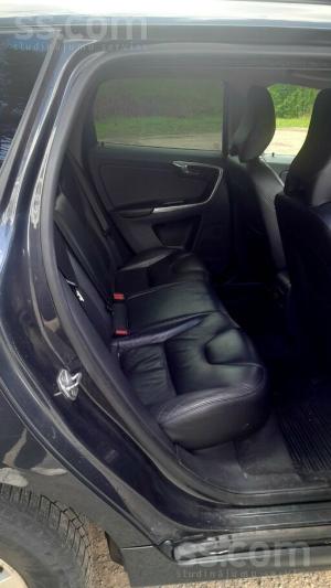 Pelēks Volvo XC60 2015 Krāslava, ar dzinēja tilpumu 2.00 L un nobraukumu 272 tūkst. km par 7400 €, foto 7 vietnē AUTOMOTO.COM.LV