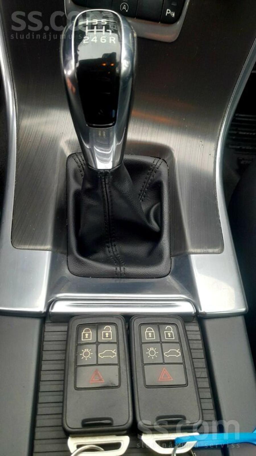 Pelēks Volvo XC60 2015 Krāslava, ar dzinēja tilpumu 2.00 L un nobraukumu 272 tūkst. km par 7400 €, foto 8 vietnē AUTOMOTO.COM.LV