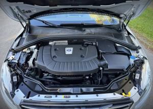 Grey Volvo XC60 2015 in Jurmala, with an engine capacity of 2.00 L and mileage of 268 thousand km for 13300 €, photo 18 on AUTOMOTO.COM.LV