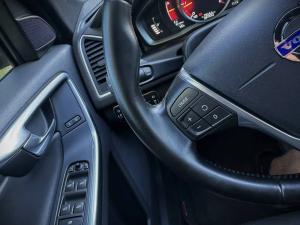Grey Volvo XC60 2015 in Jurmala, with an engine capacity of 2.00 L and mileage of 268 thousand km for 13300 €, photo 29 on AUTOMOTO.COM.LV