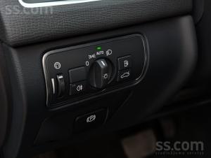 Pelēks Volvo XC60 2015 Jūrmala, ar dzinēja tilpumu 2.40 L un nobraukumu 344 tūkst. km par 12950 €, foto 17 vietnē AUTOMOTO.COM.LV