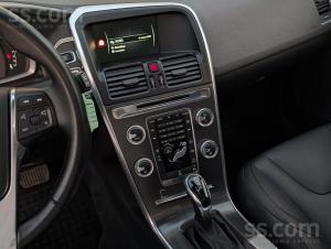 Pelēks Volvo XC60 2015 Jūrmala, ar dzinēja tilpumu 2.40 L un nobraukumu 344 tūkst. km par 12950 €, foto 29 vietnē AUTOMOTO.COM.LV