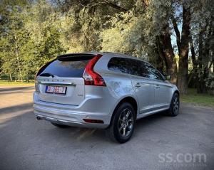 Grey Volvo XC60 2015 in Jurmala, with an engine capacity of 2.00 L and mileage of 268 thousand km for 13300 €, photo 8 on AUTOMOTO.COM.LV