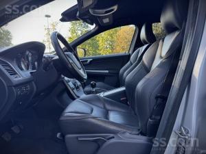 Grey Volvo XC60 2015 in Jurmala, with an engine capacity of 2.00 L and mileage of 268 thousand km for 13300 €, photo 20 on AUTOMOTO.COM.LV