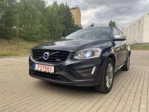 Grey Volvo XC60 2015 in Vilnius, with an engine capacity of 2.40 L and mileage of 195 thousand km for 14250 €, photo 3 on AUTOMOTO.COM.LV