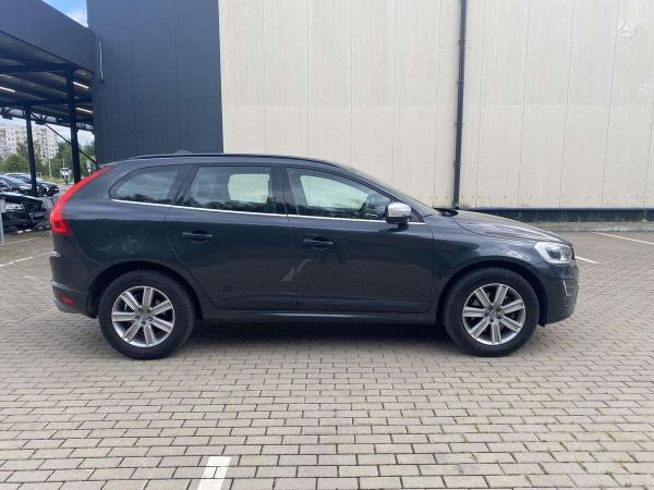 Pelēks Volvo XC60 2015 Viļņa, ar dzinēja tilpumu 2.40 L un nobraukumu 195 tūkst. km par 14250 €, foto 4 vietnē AUTOMOTO.COM.LV