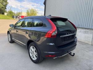 Pelēks Volvo XC60 2015 Alīta, ar dzinēja tilpumu 2.40 L un nobraukumu 167 tūkst. km par 13900 €, foto 4 vietnē AUTOMOTO.COM.LV