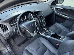 Pelēks Volvo XC60 2015 Alīta, ar dzinēja tilpumu 2.40 L un nobraukumu 167 tūkst. km par 13900 €, foto 8 vietnē AUTOMOTO.COM.LV