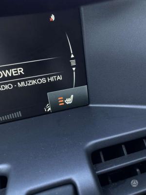 Pelēks Volvo XC60 2015 Alīta, ar dzinēja tilpumu 2.40 L un nobraukumu 167 tūkst. km par 13900 €, foto 16 vietnē AUTOMOTO.COM.LV