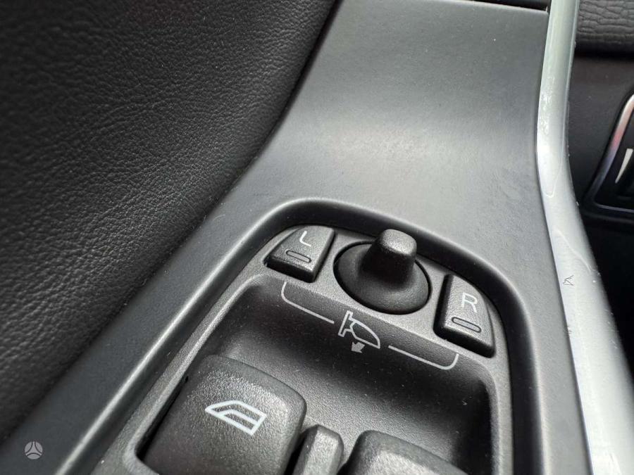 Pelēks Volvo XC60 2015 Viļņa, ar dzinēja tilpumu 2.40 L un nobraukumu 272 tūkst. km par 13500 €, foto 14 vietnē AUTOMOTO.COM.LV