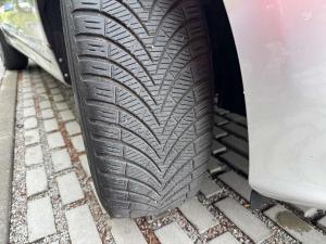 Pelēks Volvo XC60 2015 Viļņa, ar dzinēja tilpumu 2.40 L un nobraukumu 272 tūkst. km par 13500 €, foto 27 vietnē AUTOMOTO.COM.LV