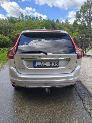 Pelēks Volvo XC60 2015 Viļņa, ar dzinēja tilpumu 2.50 L un nobraukumu 153 tūkst. km par 12950 €, foto 6 vietnē AUTOMOTO.COM.LV