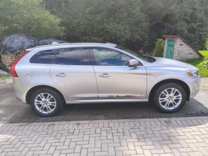 Pelēks Volvo XC60 2015 Viļņa, ar dzinēja tilpumu 2.50 L un nobraukumu 153 tūkst. km par 12950 €, foto 8 vietnē AUTOMOTO.COM.LV