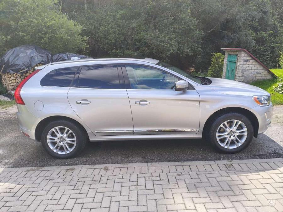 Pelēks Volvo XC60 2015 Viļņa, ar dzinēja tilpumu 2.50 L un nobraukumu 153 tūkst. km par 12950 €, foto 8 vietnē AUTOMOTO.COM.LV