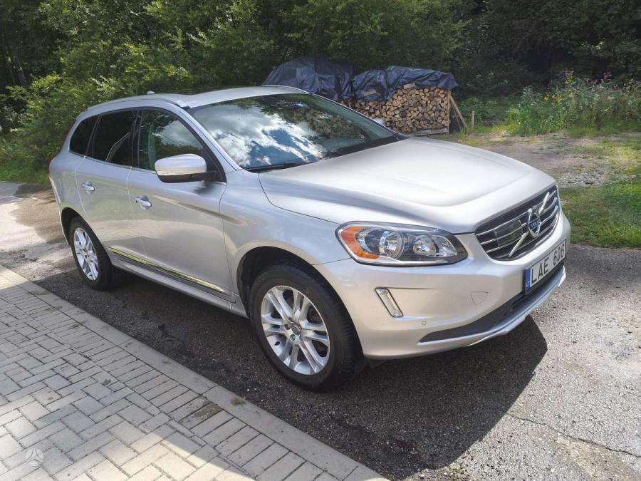 Pelēks Volvo XC60 2015 Viļņa, ar dzinēja tilpumu 2.50 L un nobraukumu 153 tūkst. km par 12950 €, foto 9 vietnē AUTOMOTO.COM.LV