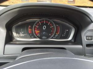 Pelēks Volvo XC60 2015 Viļņa, ar dzinēja tilpumu 2.50 L un nobraukumu 153 tūkst. km par 12950 €, foto 16 vietnē AUTOMOTO.COM.LV