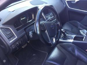 Pelēks Volvo XC60 2015 Tauragė, ar dzinēja tilpumu 3.00 L un nobraukumu 0 tūkst. km par 10888 €, foto 9 vietnē AUTOMOTO.COM.LV