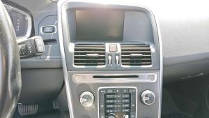 Grey Volvo XC60 2015 in Vilnius, with an engine capacity of 1.97 L and mileage of 155 thousand km for 11600 €, photo 20 on AUTOMOTO.COM.LV