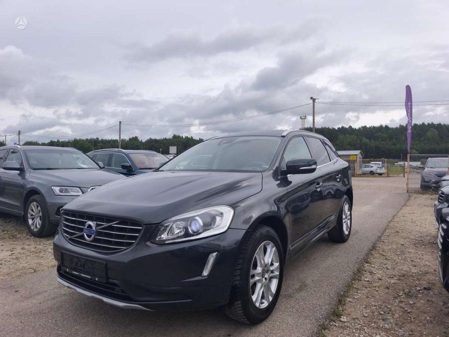 Grey Volvo XC60 2015 in Vilnius, with an engine capacity of 2.40 L and mileage of 224 thousand km for 14750 €, photo 1 on AUTOMOTO.COM.LV