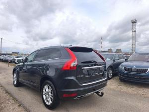 Grey Volvo XC60 2015 in Vilnius, with an engine capacity of 2.40 L and mileage of 224 thousand km for 14750 €, photo 7 on AUTOMOTO.COM.LV