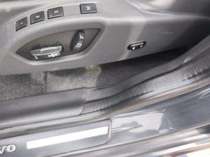 Grey Volvo XC60 2015 in Vilnius, with an engine capacity of 2.40 L and mileage of 224 thousand km for 14750 €, photo 21 on AUTOMOTO.COM.LV