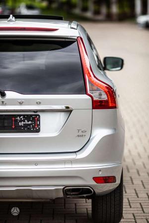 Pelēks Volvo XC60 2015 Šauļi, ar dzinēja tilpumu 2.95 L un nobraukumu 146 tūkst. km par 15500 €, foto 18 vietnē AUTOMOTO.COM.LV