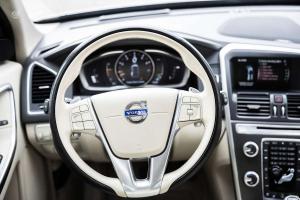 Pelēks Volvo XC60 2015 Šauļi, ar dzinēja tilpumu 2.95 L un nobraukumu 146 tūkst. km par 15500 €, foto 20 vietnē AUTOMOTO.COM.LV